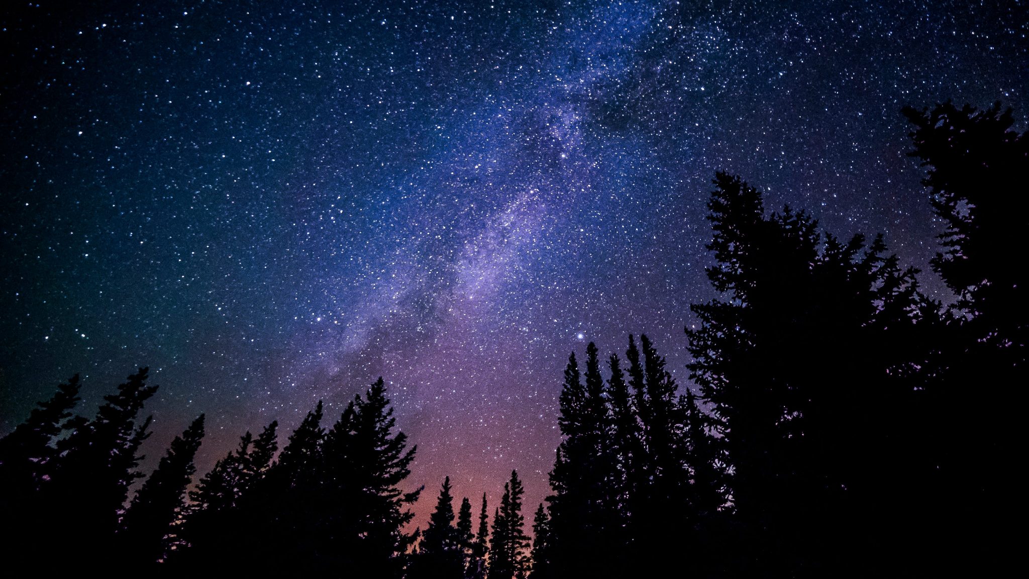 Your Guide to Stargazing in Alaska - Holland America Hotels
